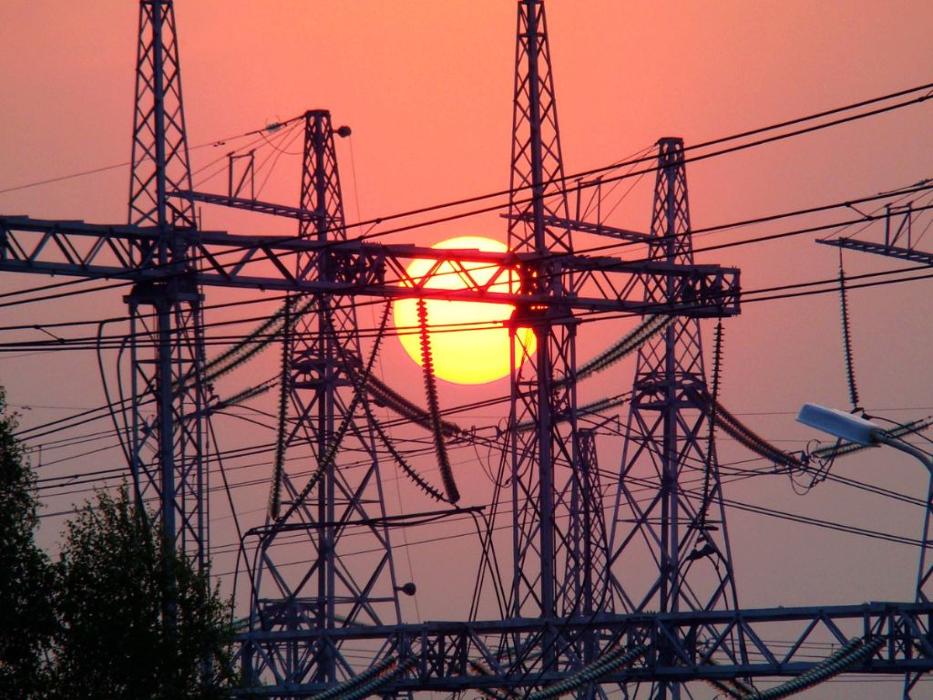 El Gobierno refuerza la resiliencia de la red eléctrica con una ...